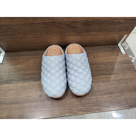 Fitflop | Shoes | Fitflop Womens Chrissie Padded Quilted Slippers Pale ...